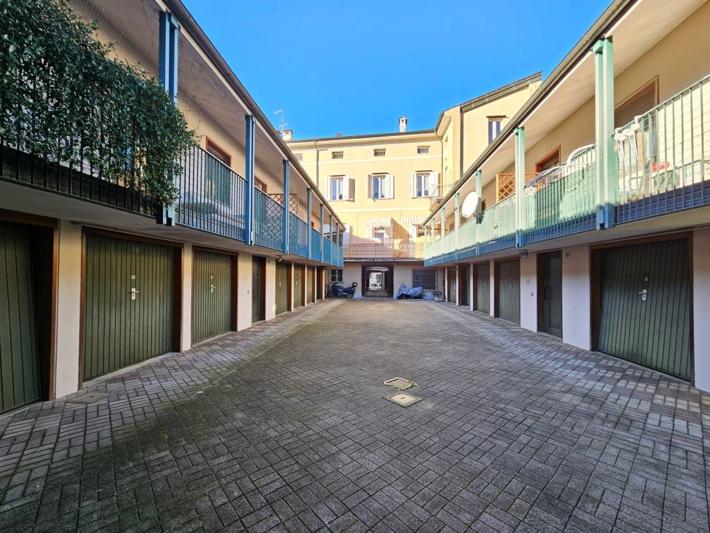 Stabile intero in vendita a Gorizia - Centro storico Cod. RC3110